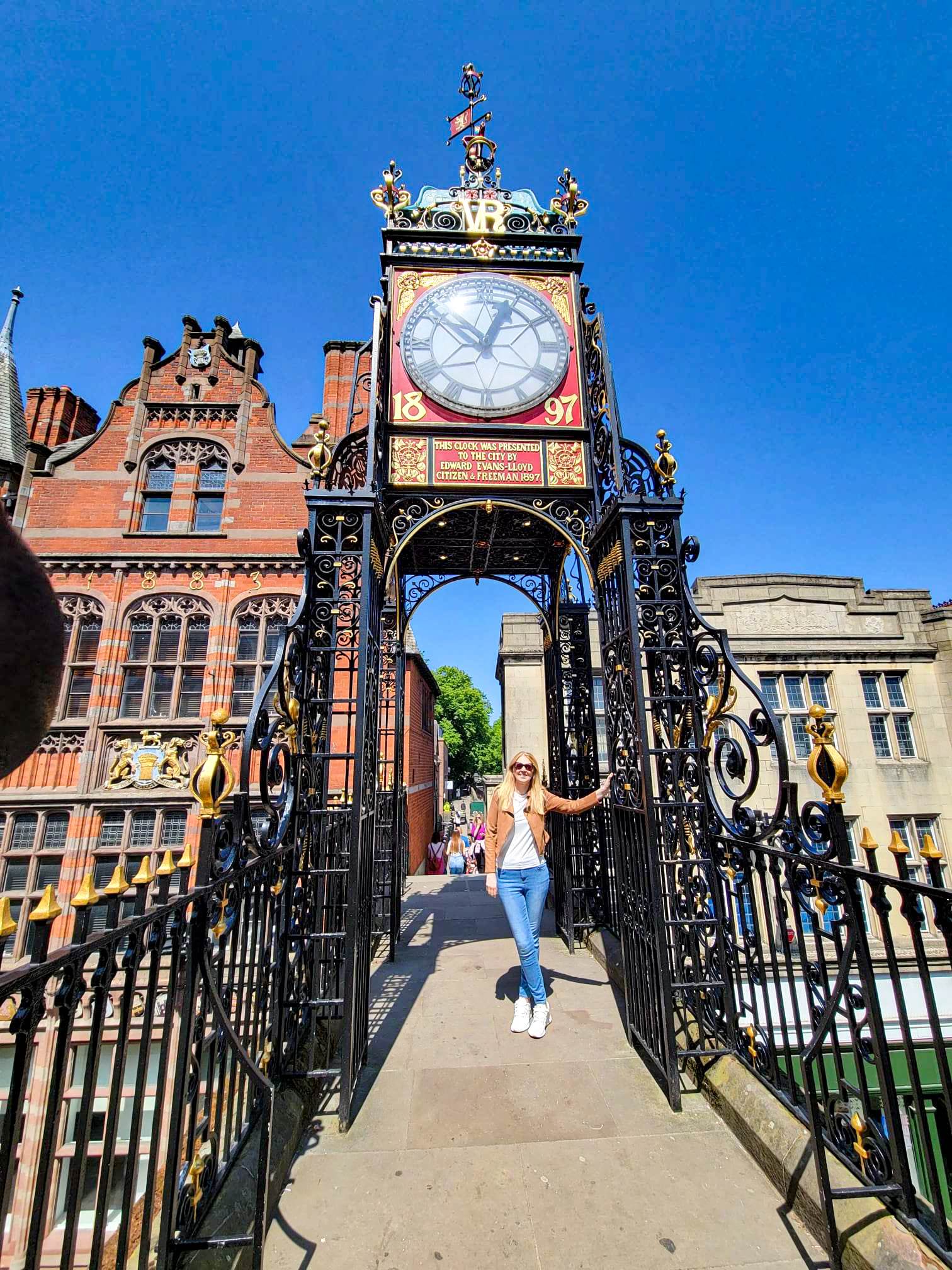 Chester City Walls – Walk Around the City
