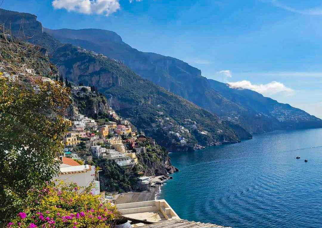 Guide to Travelling Around the Amalfi Coast & Campania Region